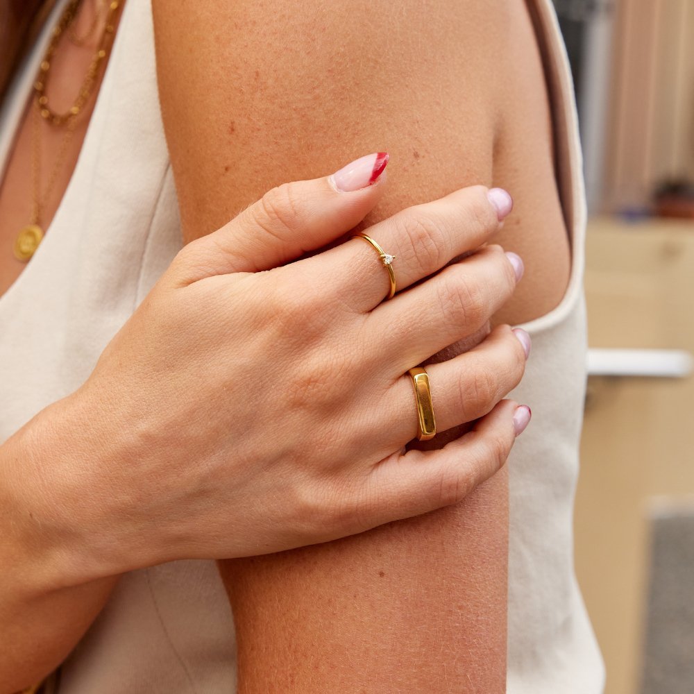 Orla Signet Ring | Timeless Waterproof Jewellery – NAVALLI