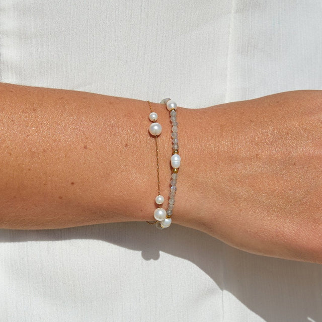 Pearl Bracelet – Gold Bracelet – Astra Moon Pearl Bracelet – NAVALLI